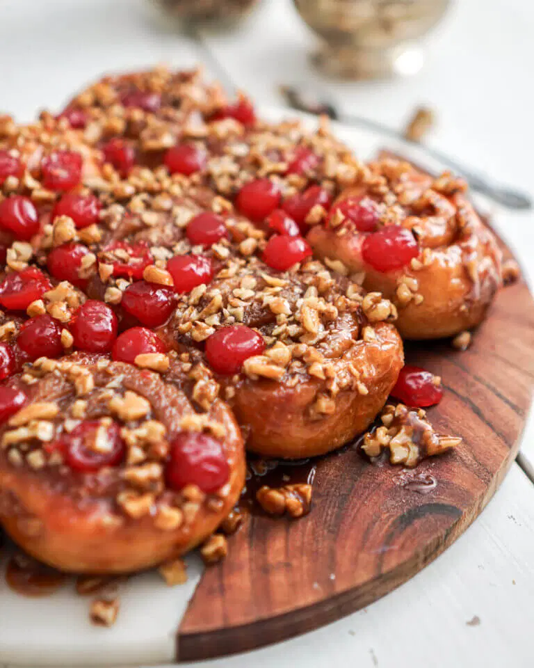 Sticky Chelsea Buns (Step by Step Recipe for Perfect Rolls) - Baking ...