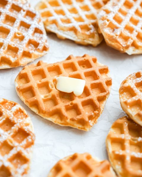 Easy Mini Waffles (Freezer Friendly for Quick Breakfast) - Baking for ...